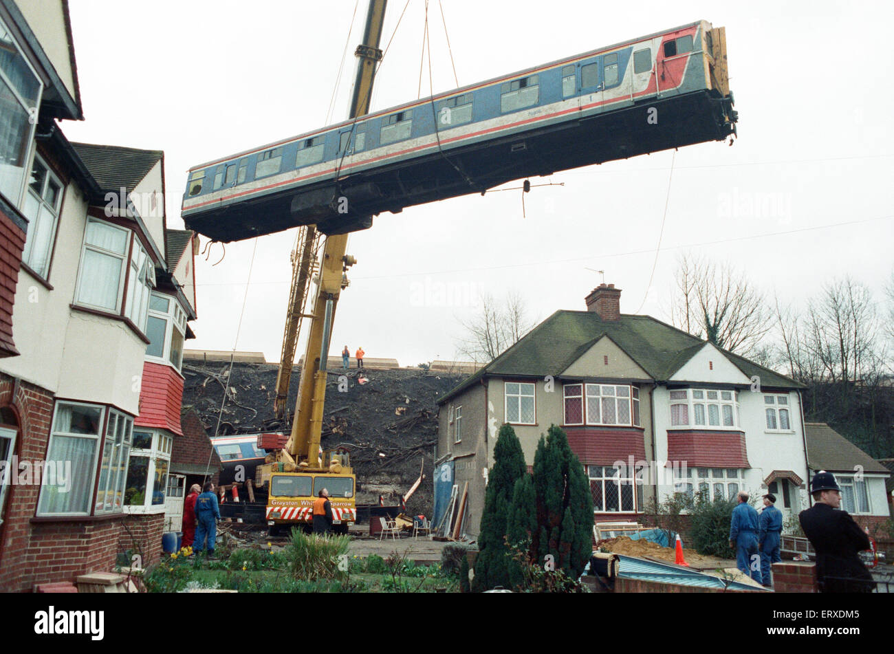 Purley train crash On 4 March 1989 the 12:50 from Horsham stopped at ...