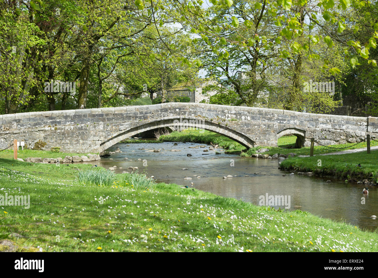 Bridge at Linton in Wharfedale in the Yorkshire Dales Stock Photo - Alamy