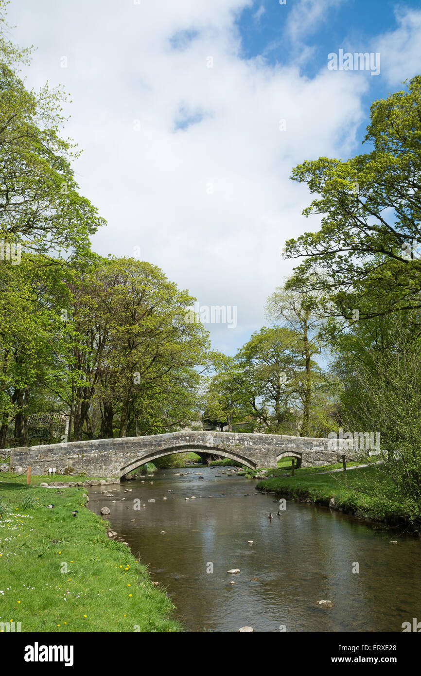 Bridge at Linton in Wharfedale in the Yorkshire Dales Stock Photo - Alamy