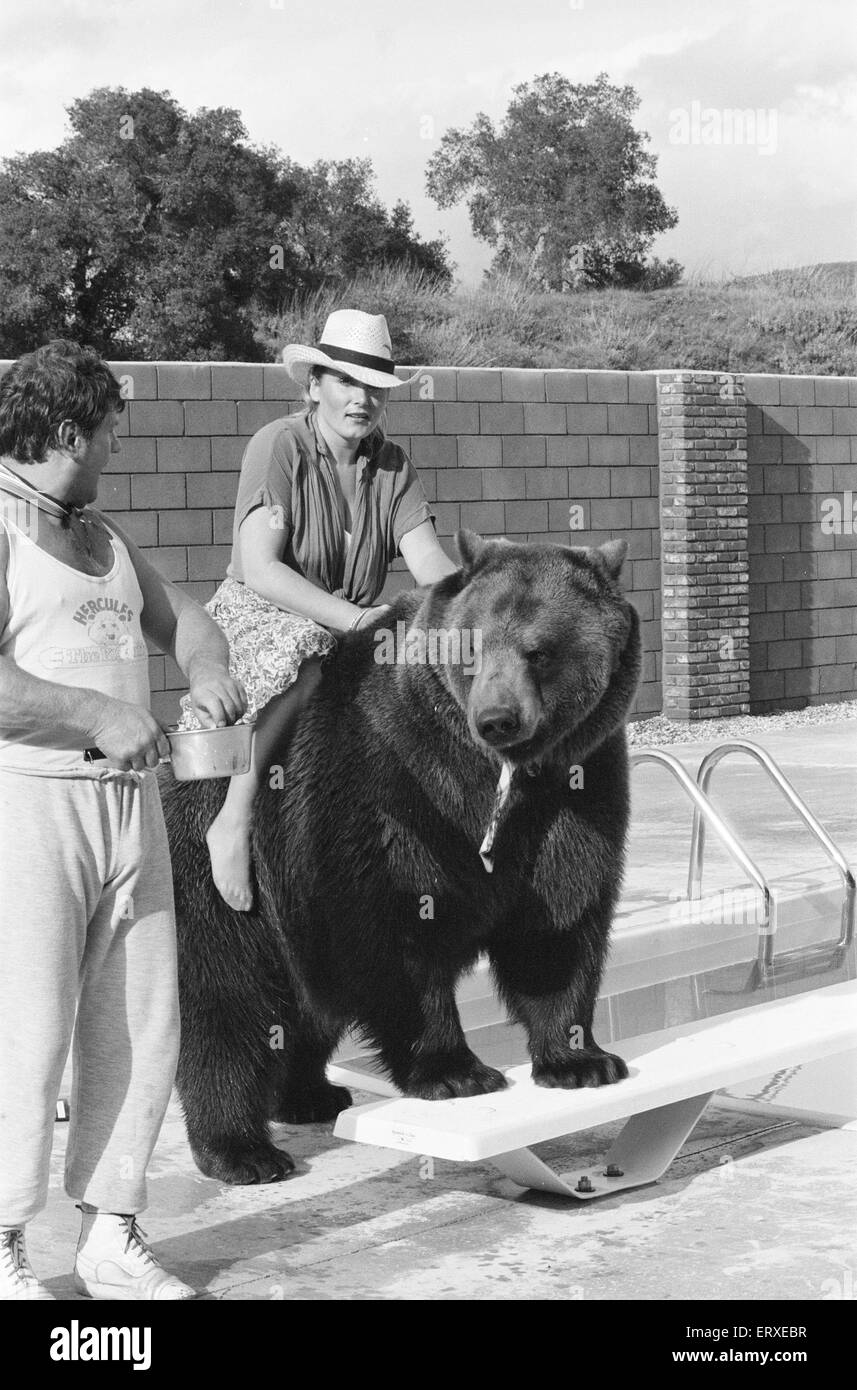 Andy robin hercules hi-res stock photography and images - Alamy