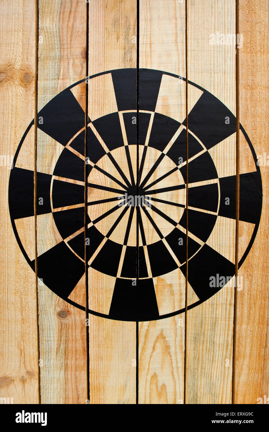 Black target hi-res stock photography and images - Alamy