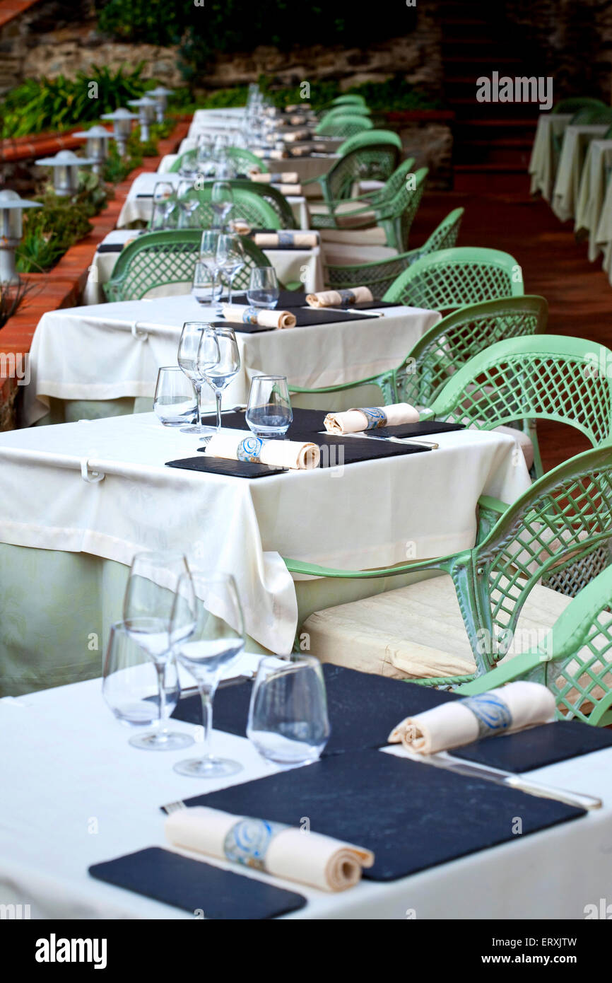 Outdoor terrace of a stylish French restaurant Stock Photo - Alamy