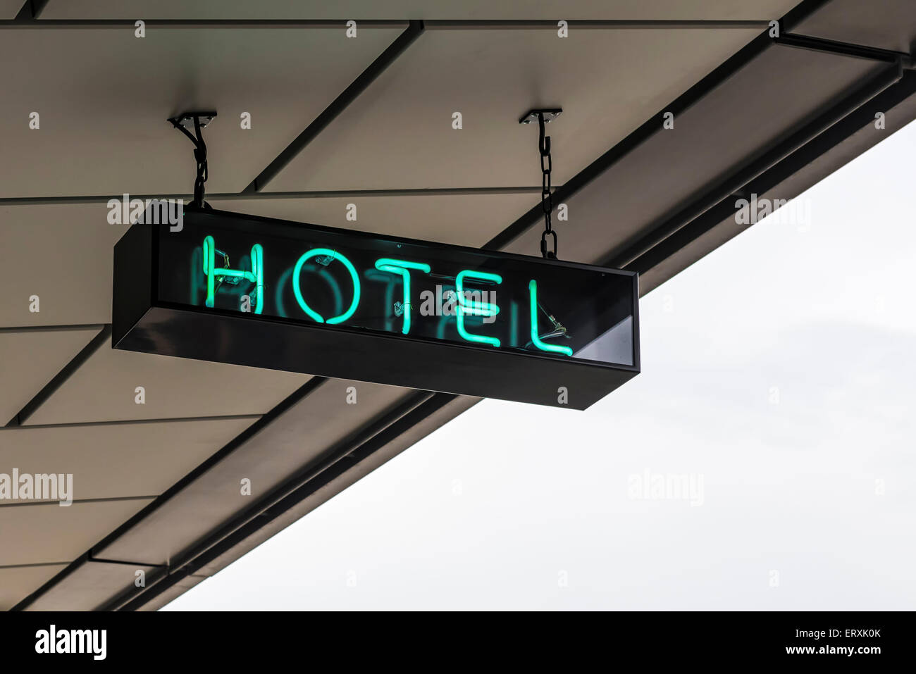 Hotel entrance awning hi-res stock photography and images - Alamy