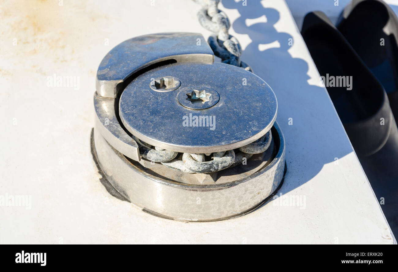 Ship anchor chain winch hi-res stock photography and images - Alamy