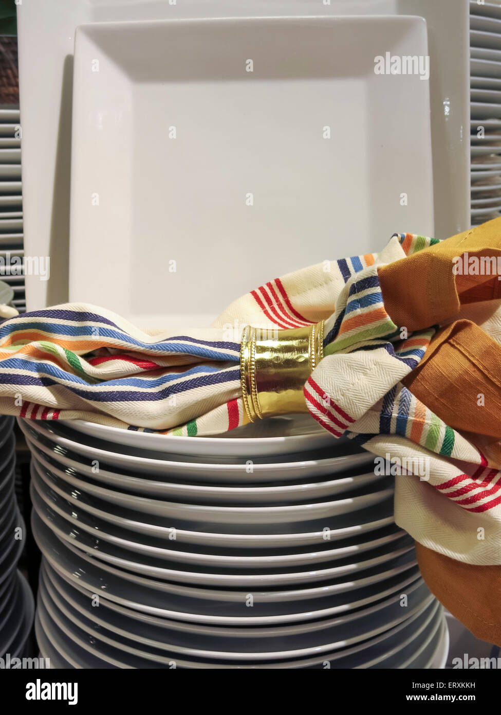 Houseware Section, Pier 1 Imports Store Display, NYC Stock Photo - Alamy