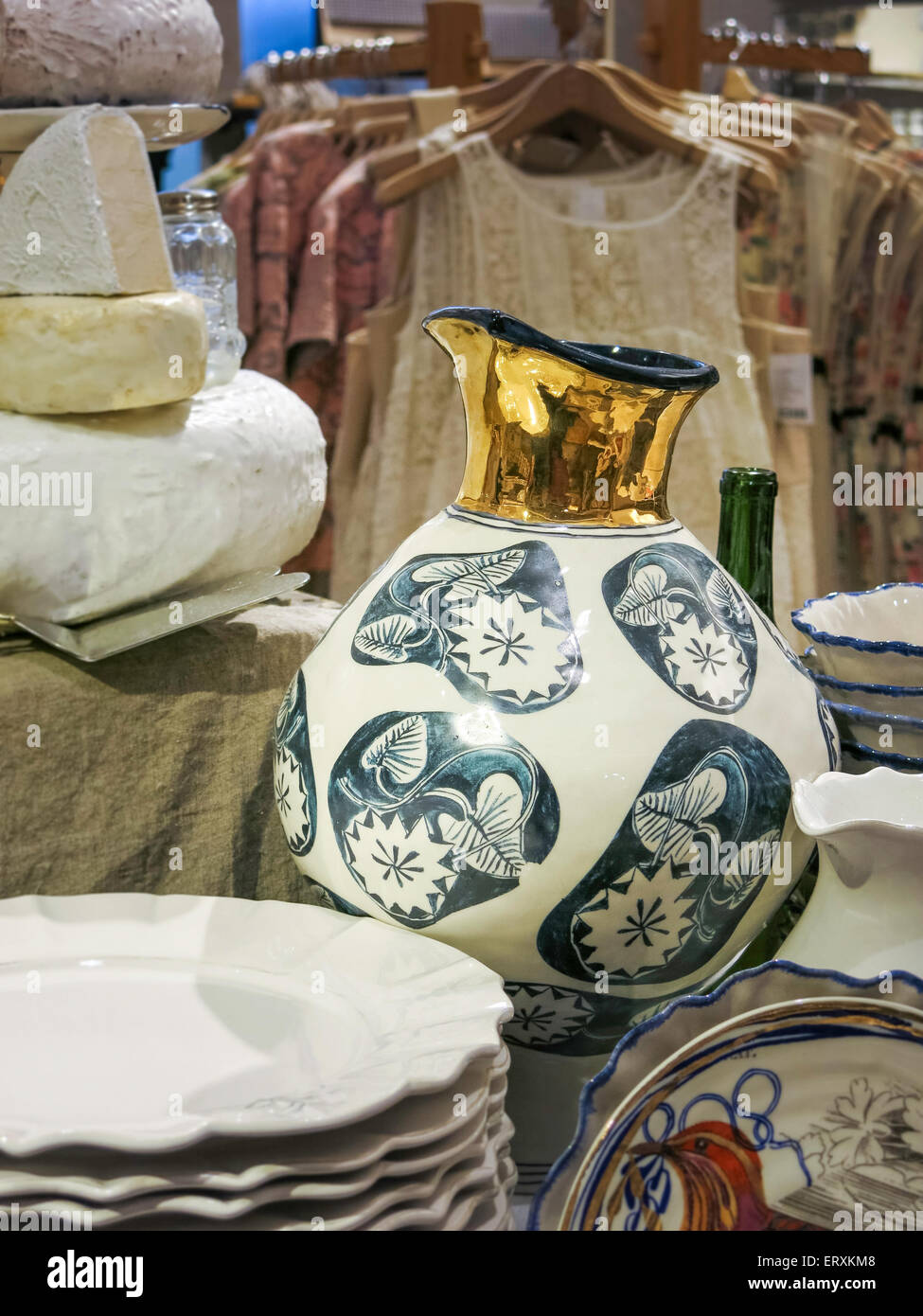 Interior section hi-res stock photography and images - Alamy