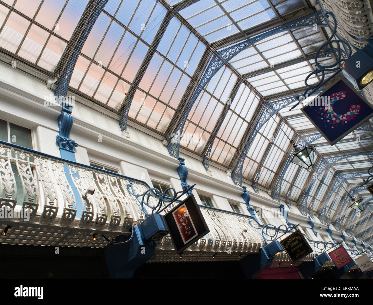 Queens arcade hi-res stock photography and images - Alamy