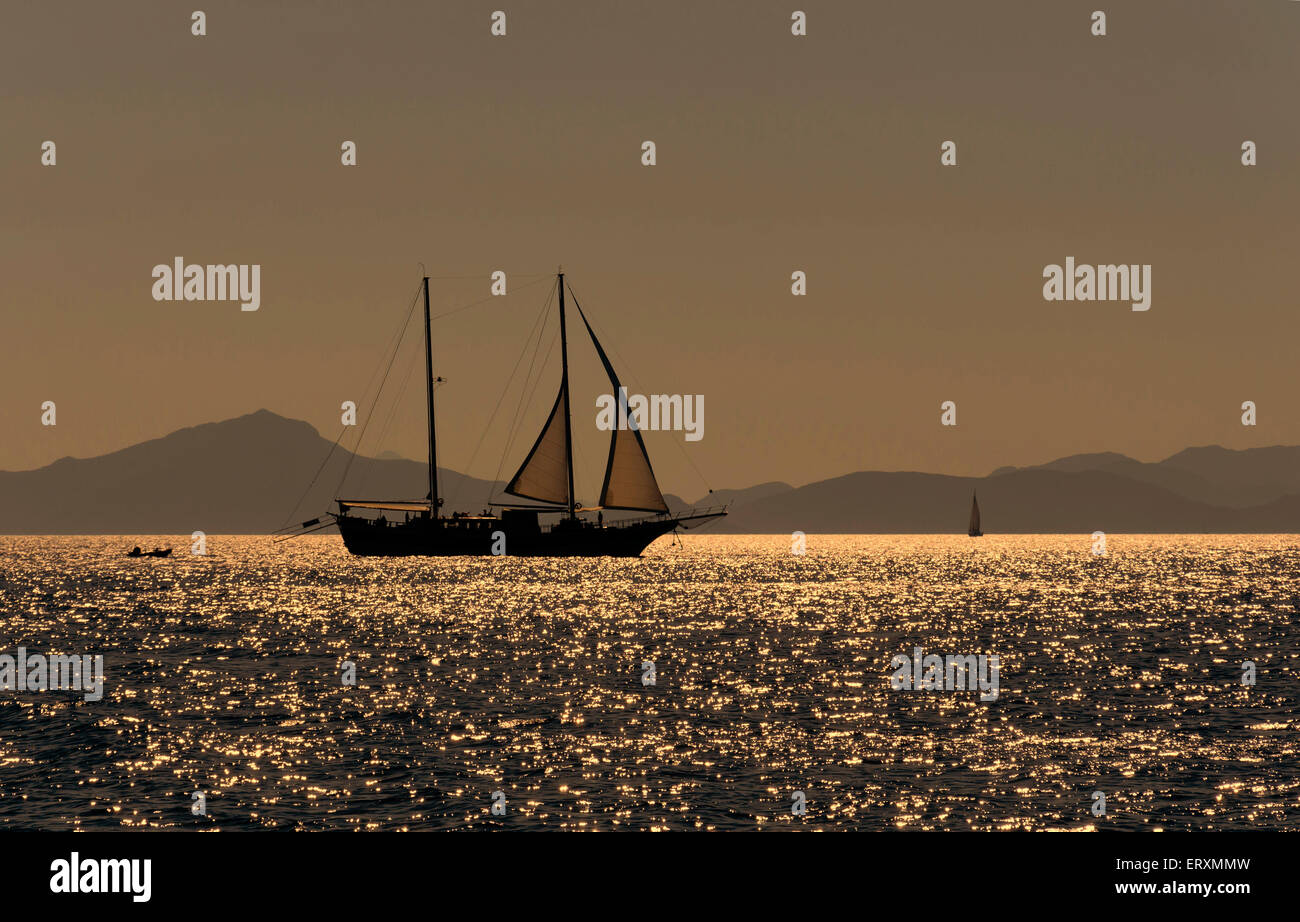 Forward sail hi-res stock photography and images - Alamy