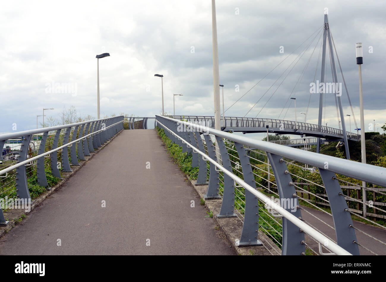 A footbridge over the A33 in Reading Stock Photo - Alamy