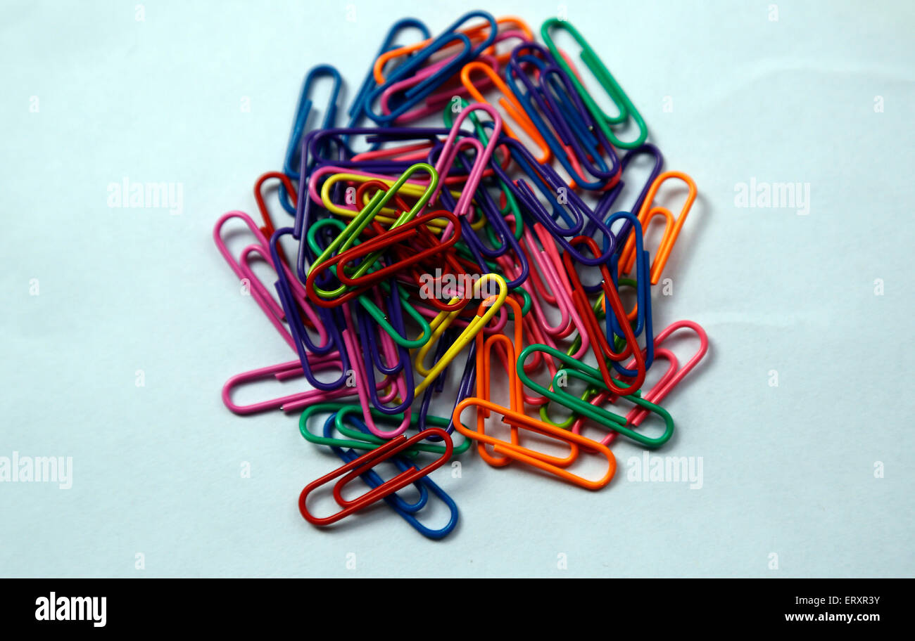 Clips paper fasteners coloured hi-res stock photography and images - Alamy