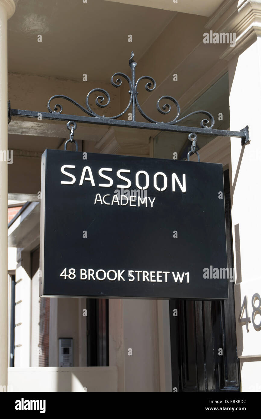 Vidal Sassoon Stock Photos & Vidal Sassoon Stock Images - Alamy