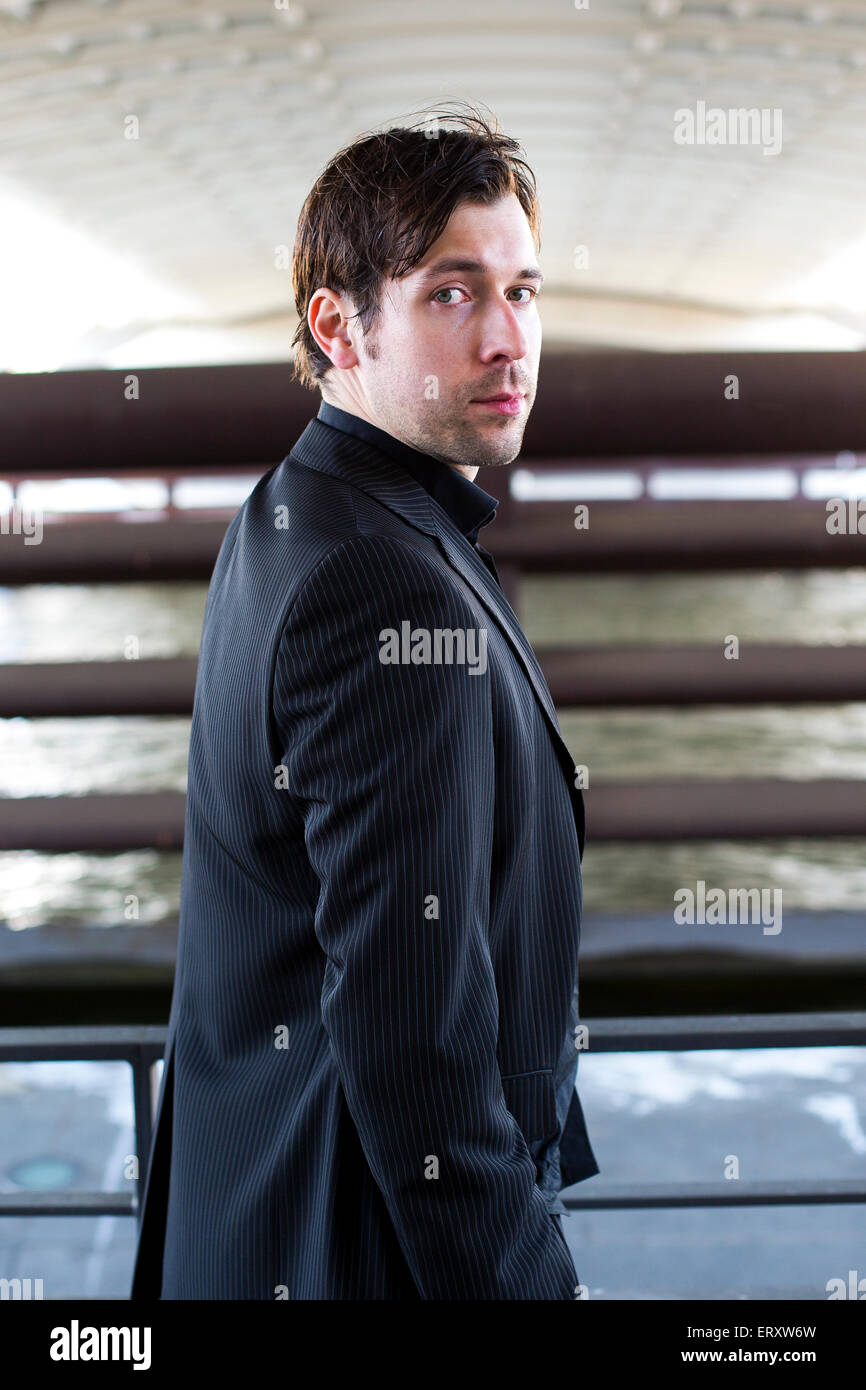 Manager looking over shoulder hi-res stock photography and images - Alamy