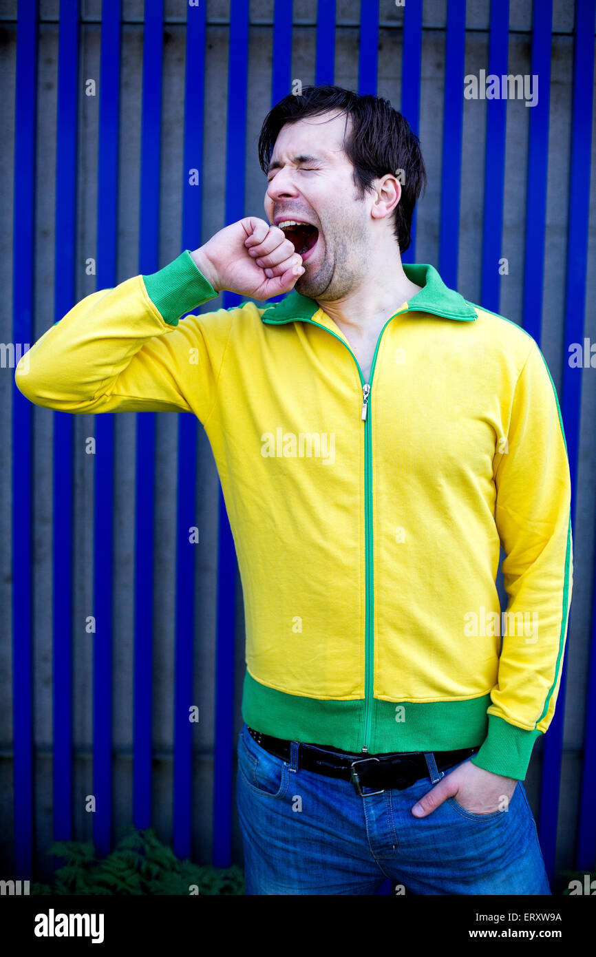 Outdoor portrait sleepy man yawning hi-res stock photography and images ...
