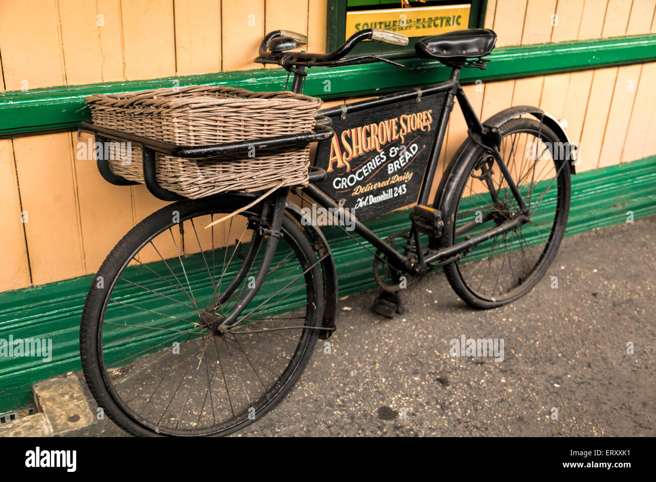 Vintage grocers delivery bike hi-res stock photography and images - Alamy