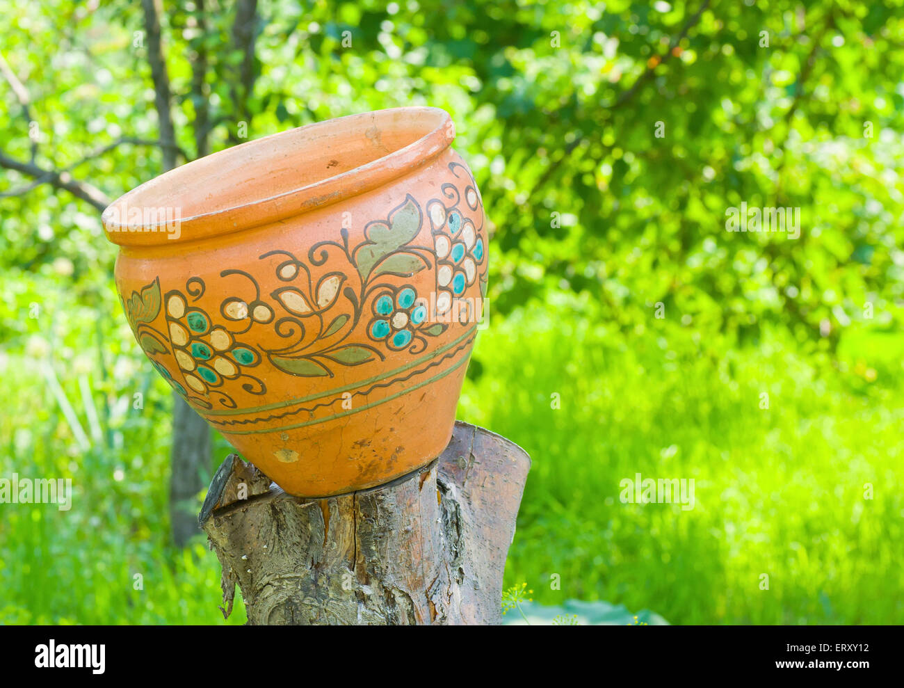 An old big clay pot outdoor Stock Photo - Alamy
