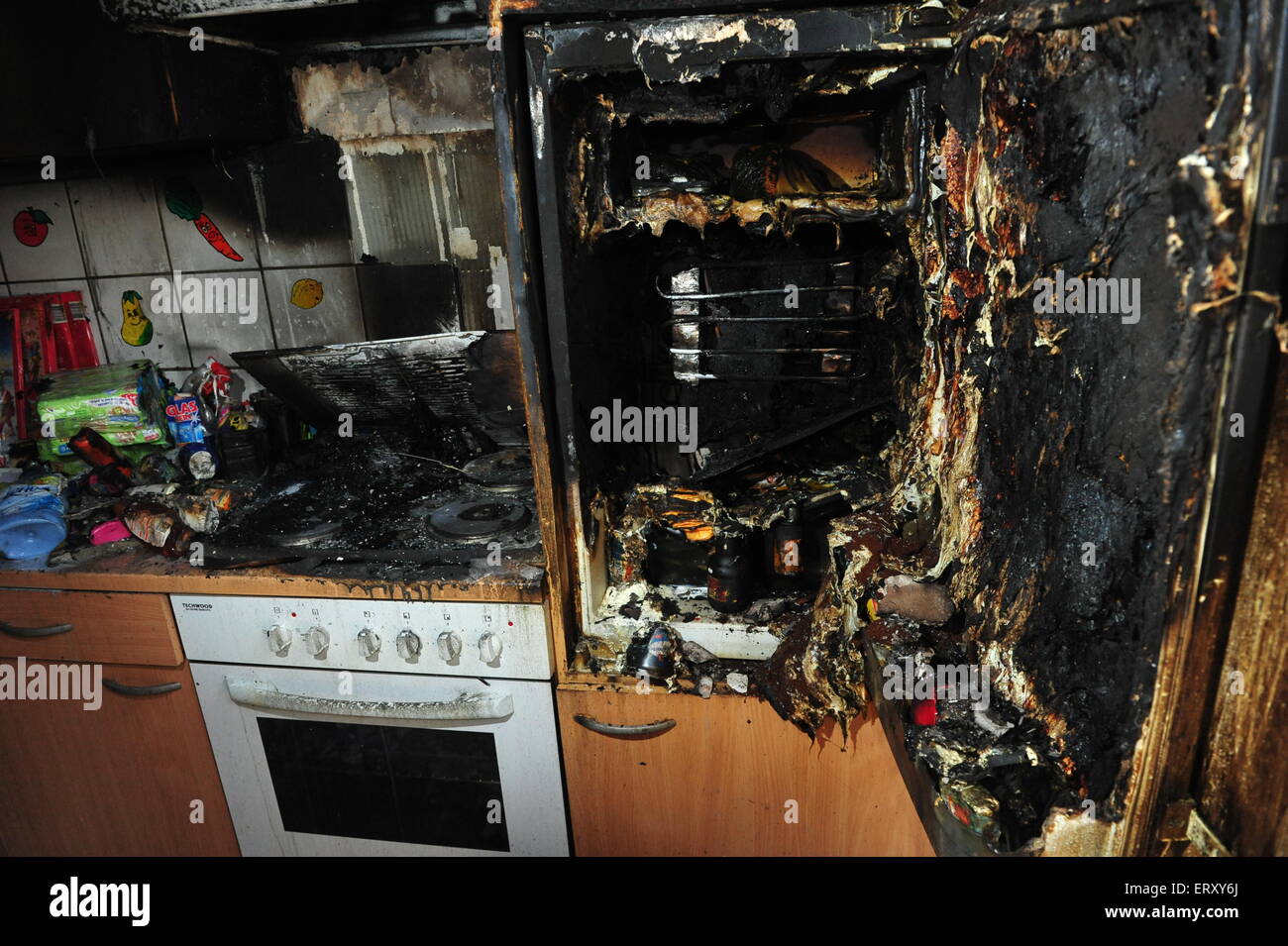 Kitchen fire accident hi-res stock photography and images - Alamy