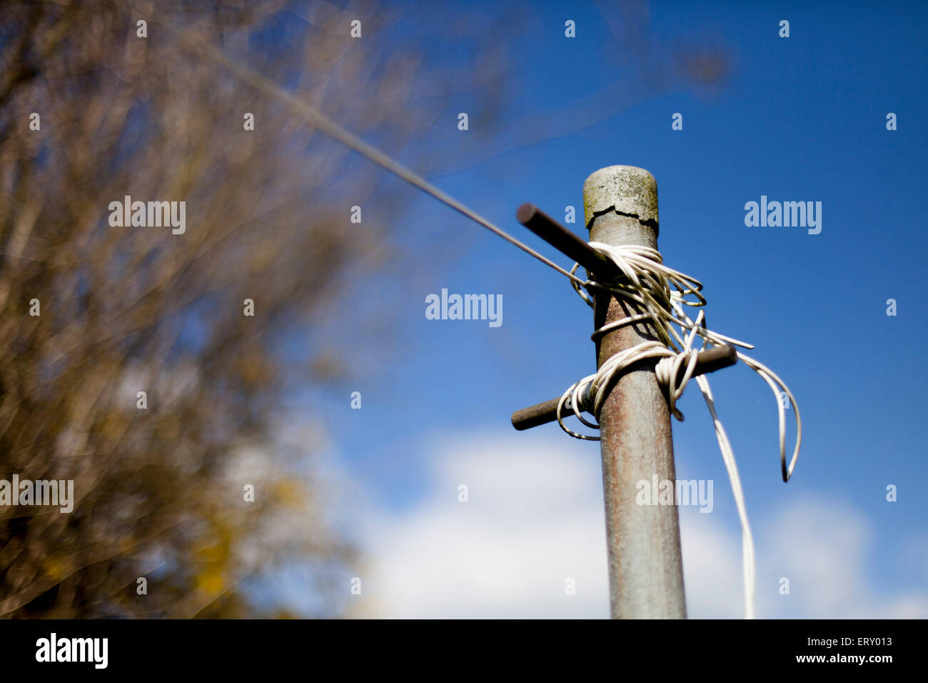 Washing line post Stock Photo - Alamy