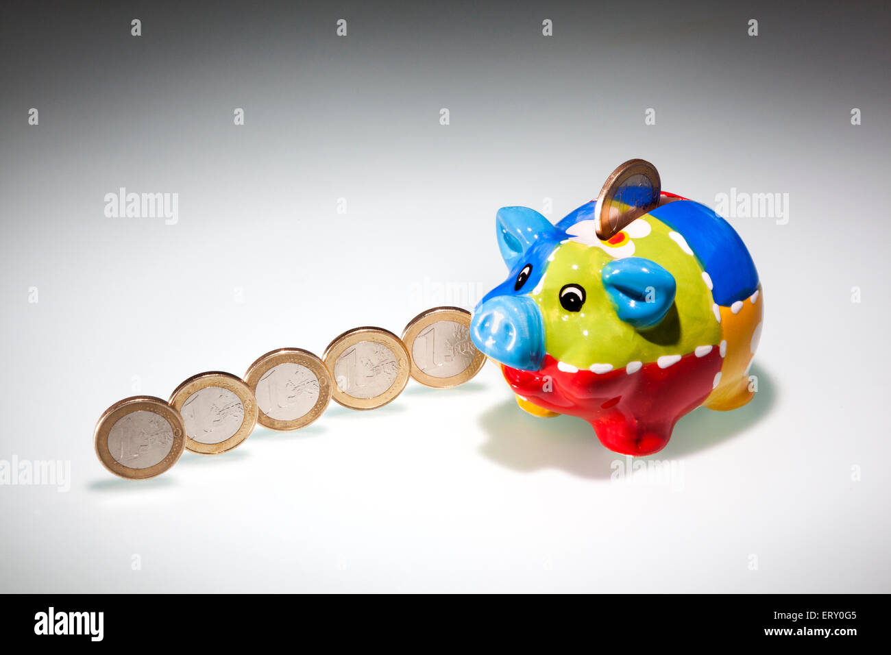 Save saving economy accounting hi-res stock photography and images - Alamy
