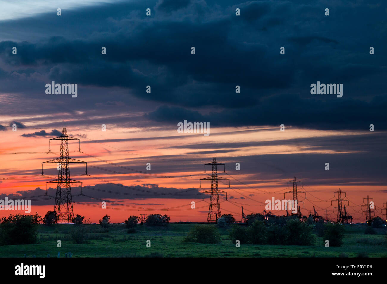 Electricity pylons hi-res stock photography and images - Alamy