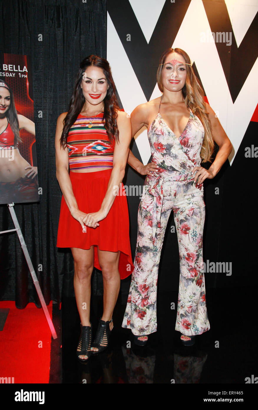 Nicole garcia colace and brianna garcia colace hi-res stock photography ...