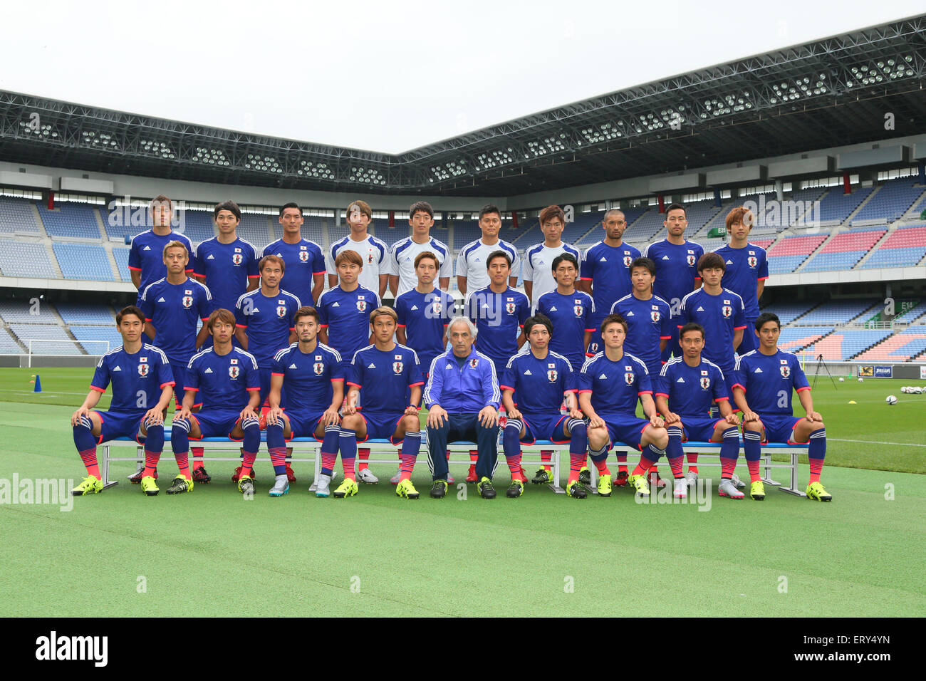 Kanagawa, Japan. 9th June, 2015. Japan team group line-up (JPN ...