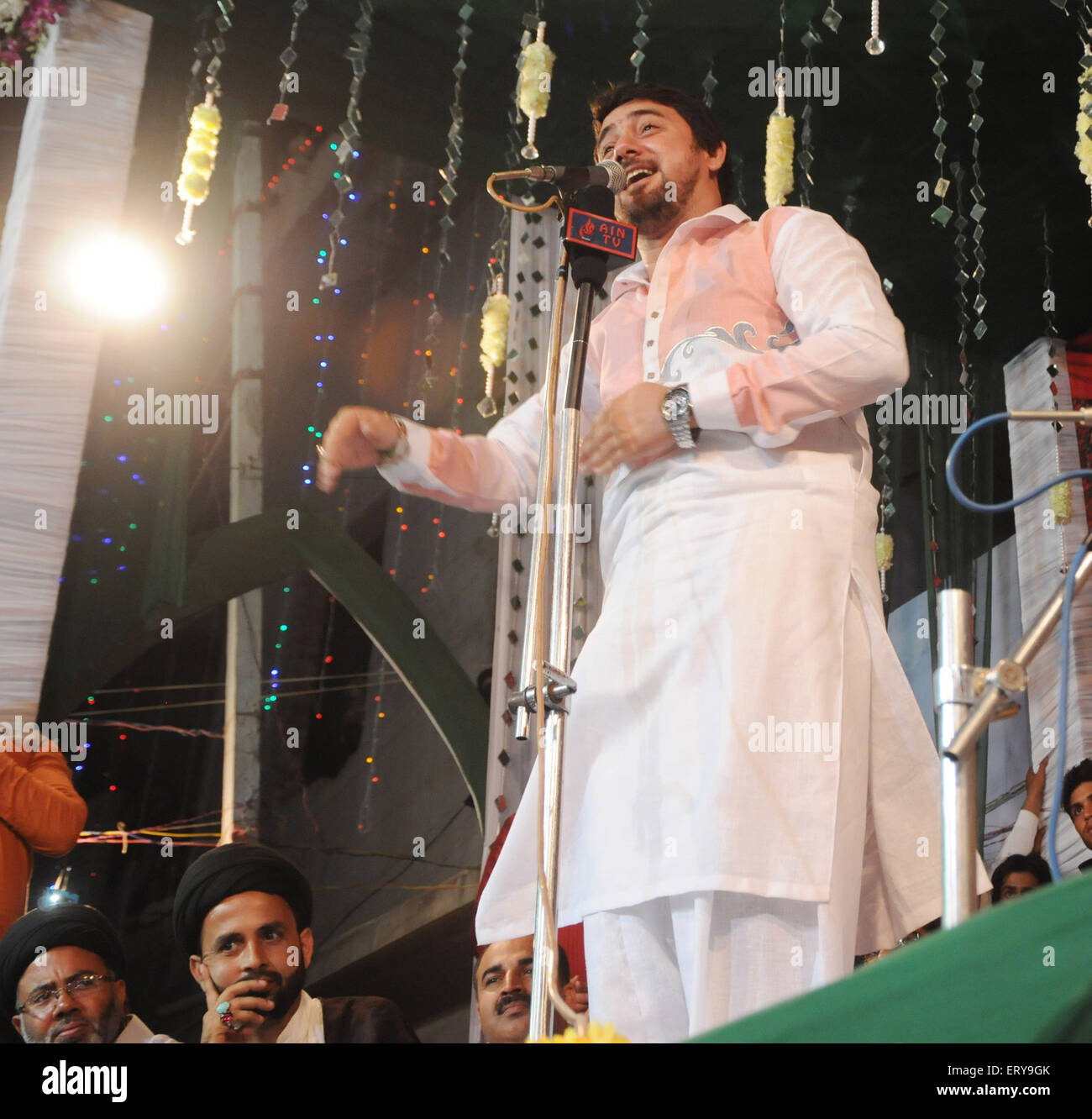 Utter Pradesh, India. 09th June, 2015. Pakistani Shayar e Ahlebait ...