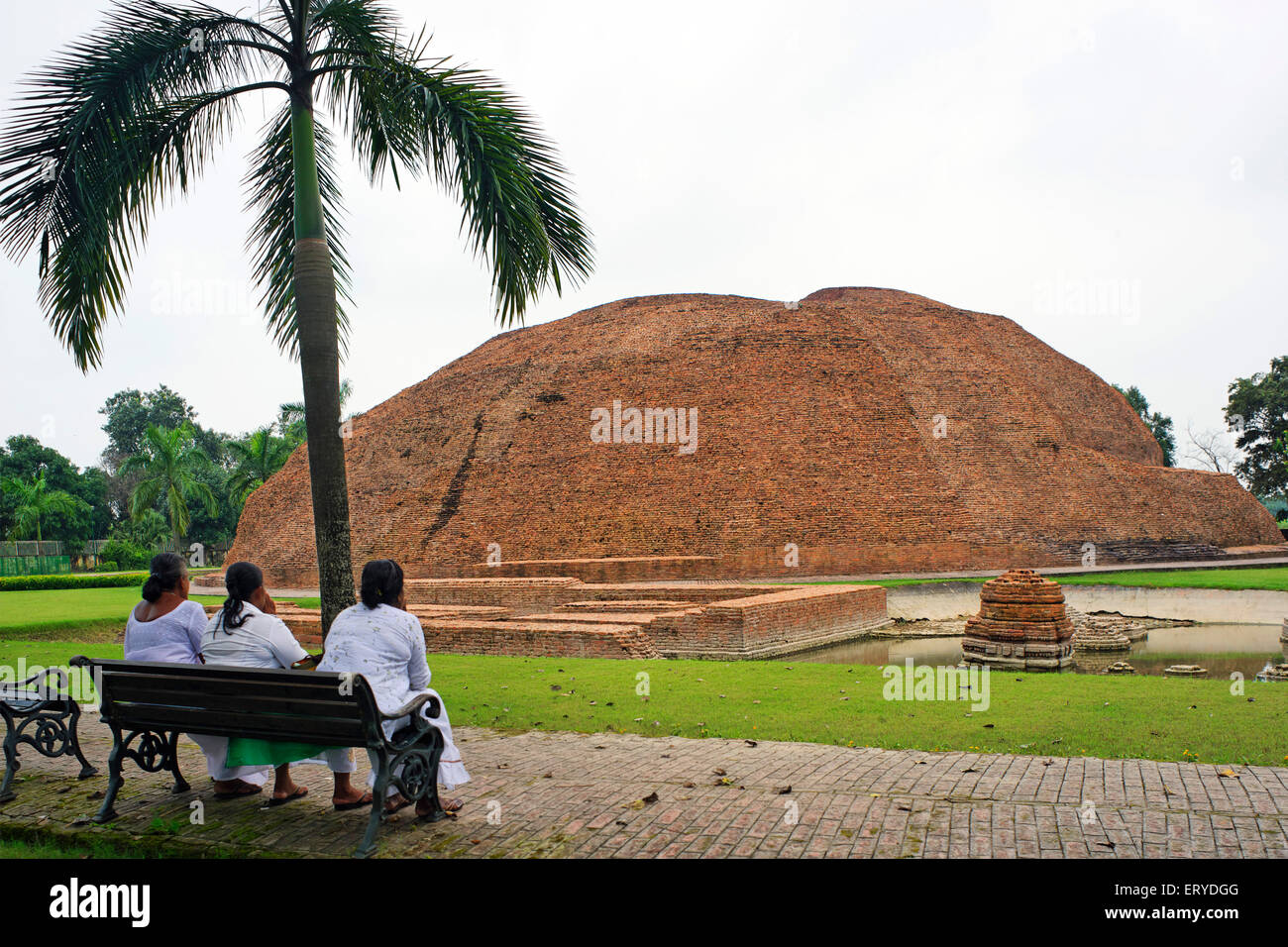 Cremation hi-res stock photography and images - Alamy