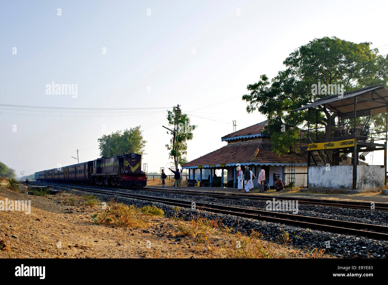 India train station gujarat hi-res stock photography and images - Alamy