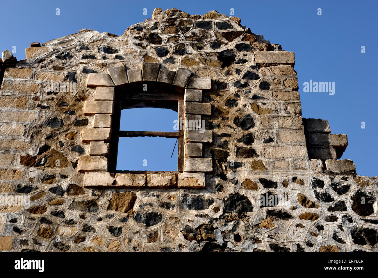 Damaged broken room at Lunidhar railway station , Lunidhar , Mota ...