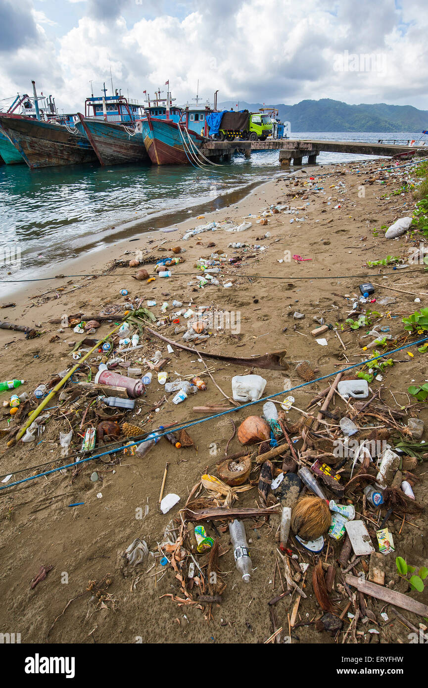 Ambon port hi-res stock photography and images - Alamy