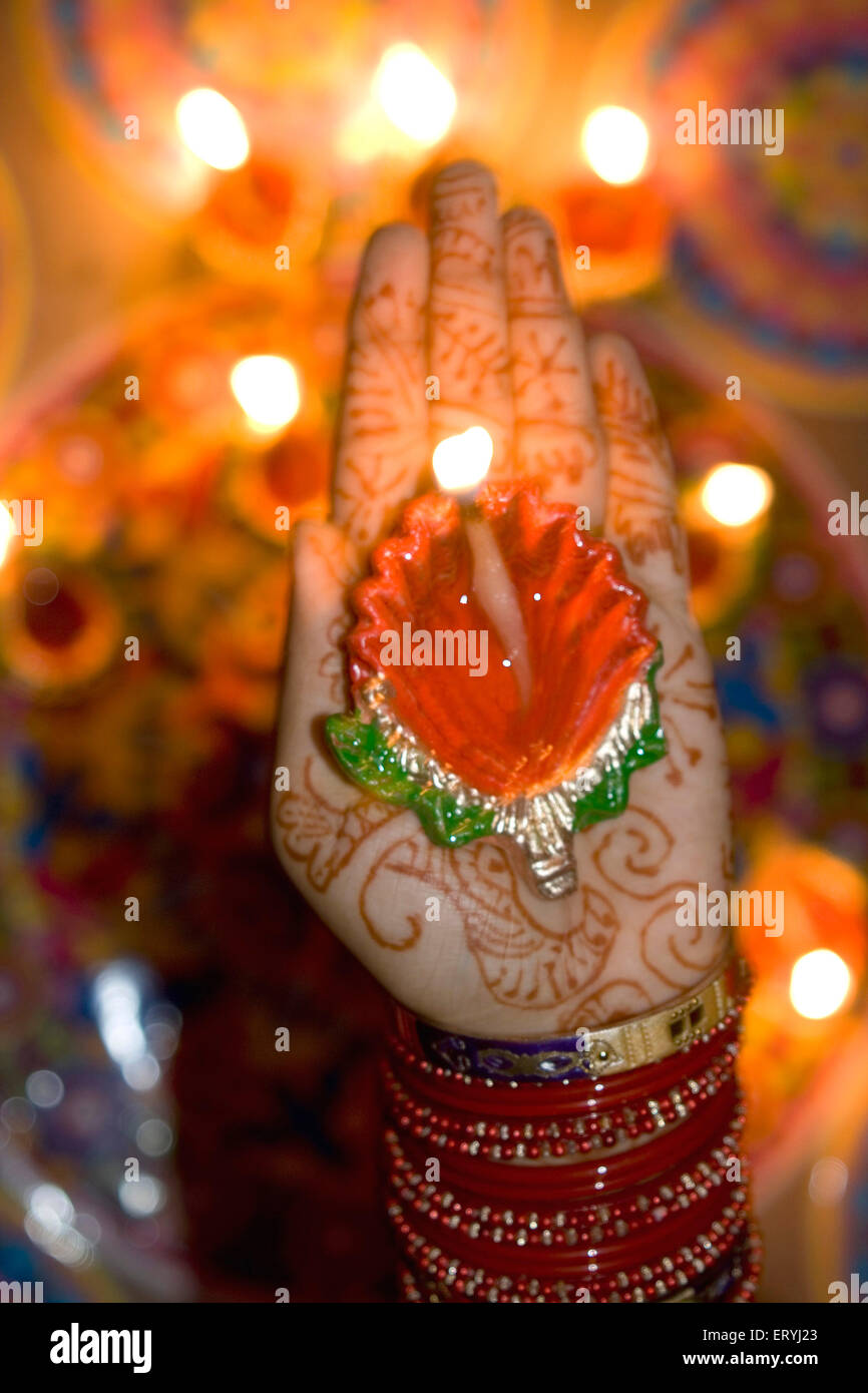 Heena hand hi-res stock photography and images - Alamy