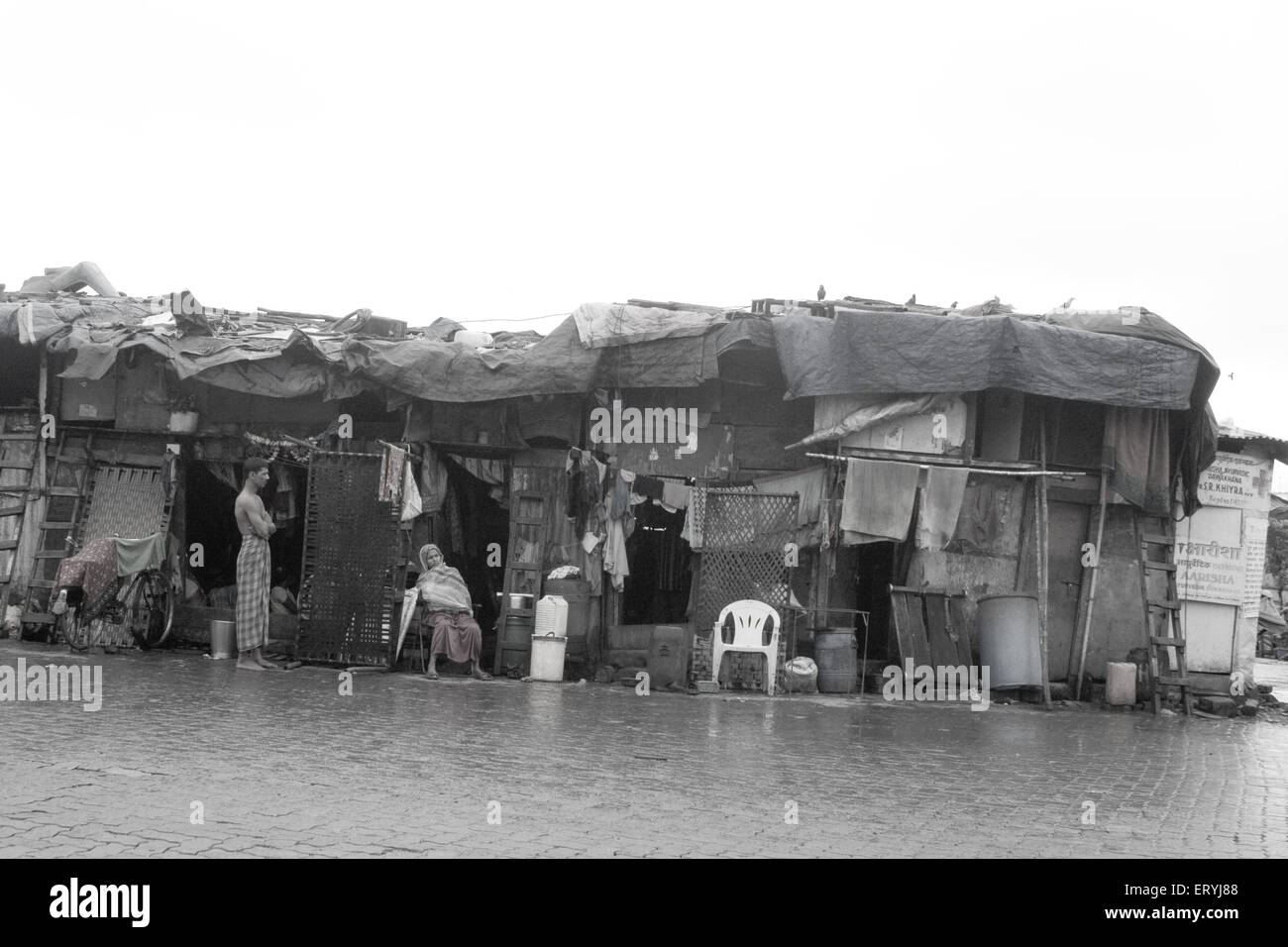 White slum hi-res stock photography and images - Alamy