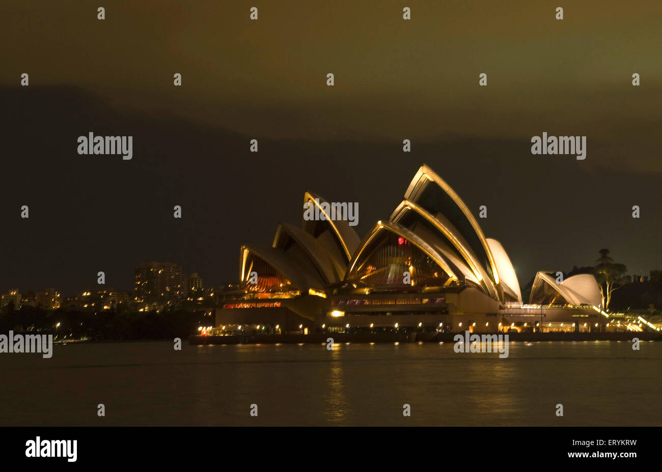 Sydney opera house exterior hi-res stock photography and images - Alamy