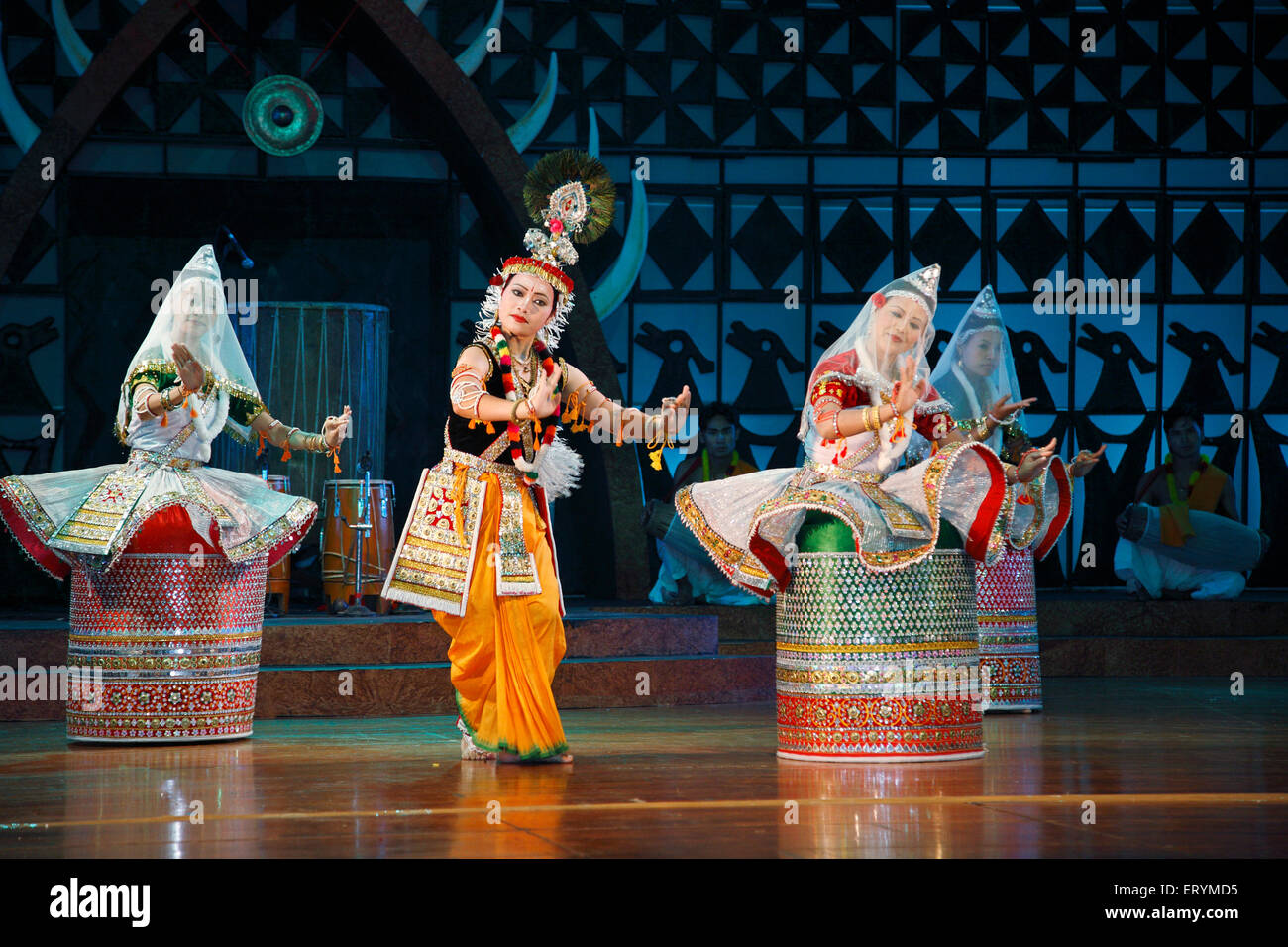 Dance of krishna hi-res stock photography and images - Alamy