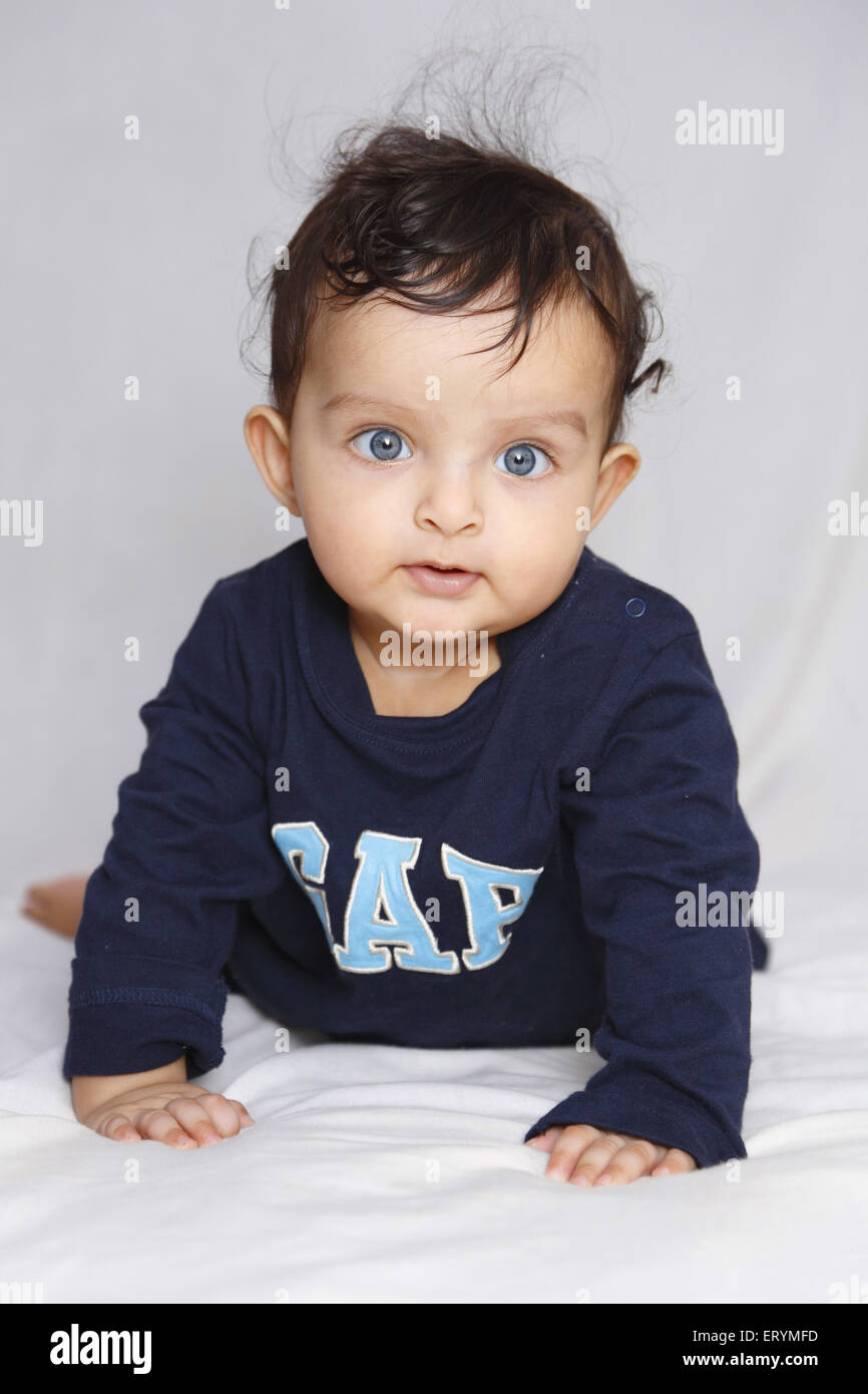 Indian baby crawling hi-res stock photography and images - Alamy