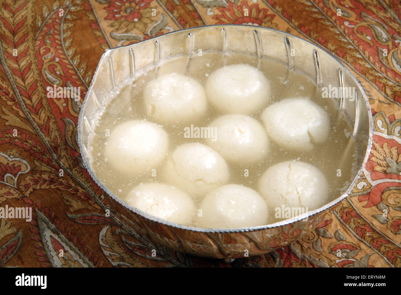 Roshagulla hi-res stock photography and images - Alamy