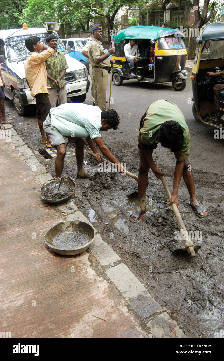Garbage van india hi-res stock photography and images - Alamy