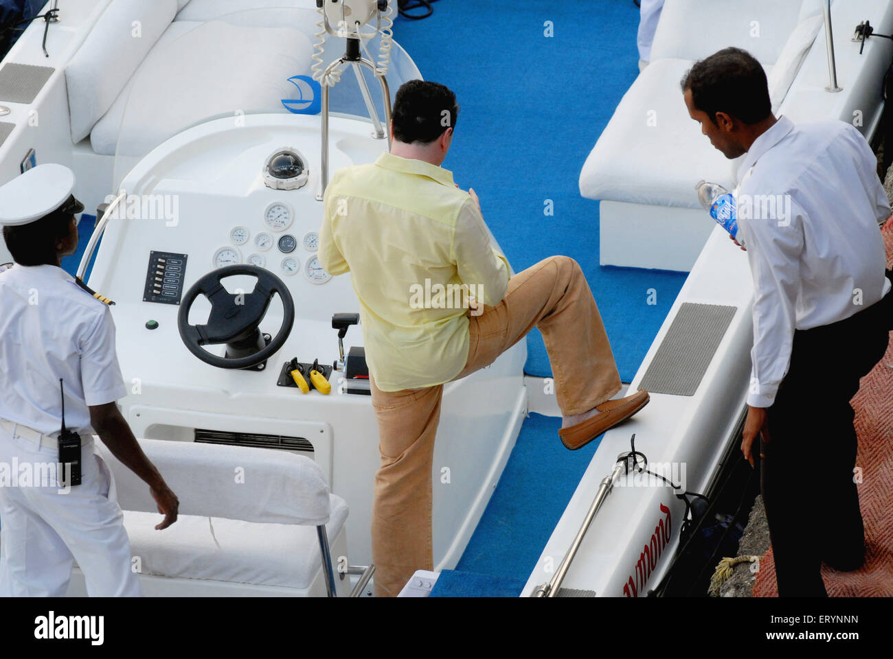 Gautam Hari Singhania , Indian Industrialist , speed boat , Gateway of ...