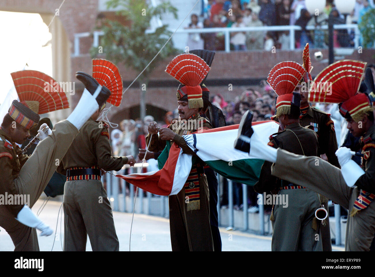 Border security soldier duty hi-res stock photography and images - Alamy
