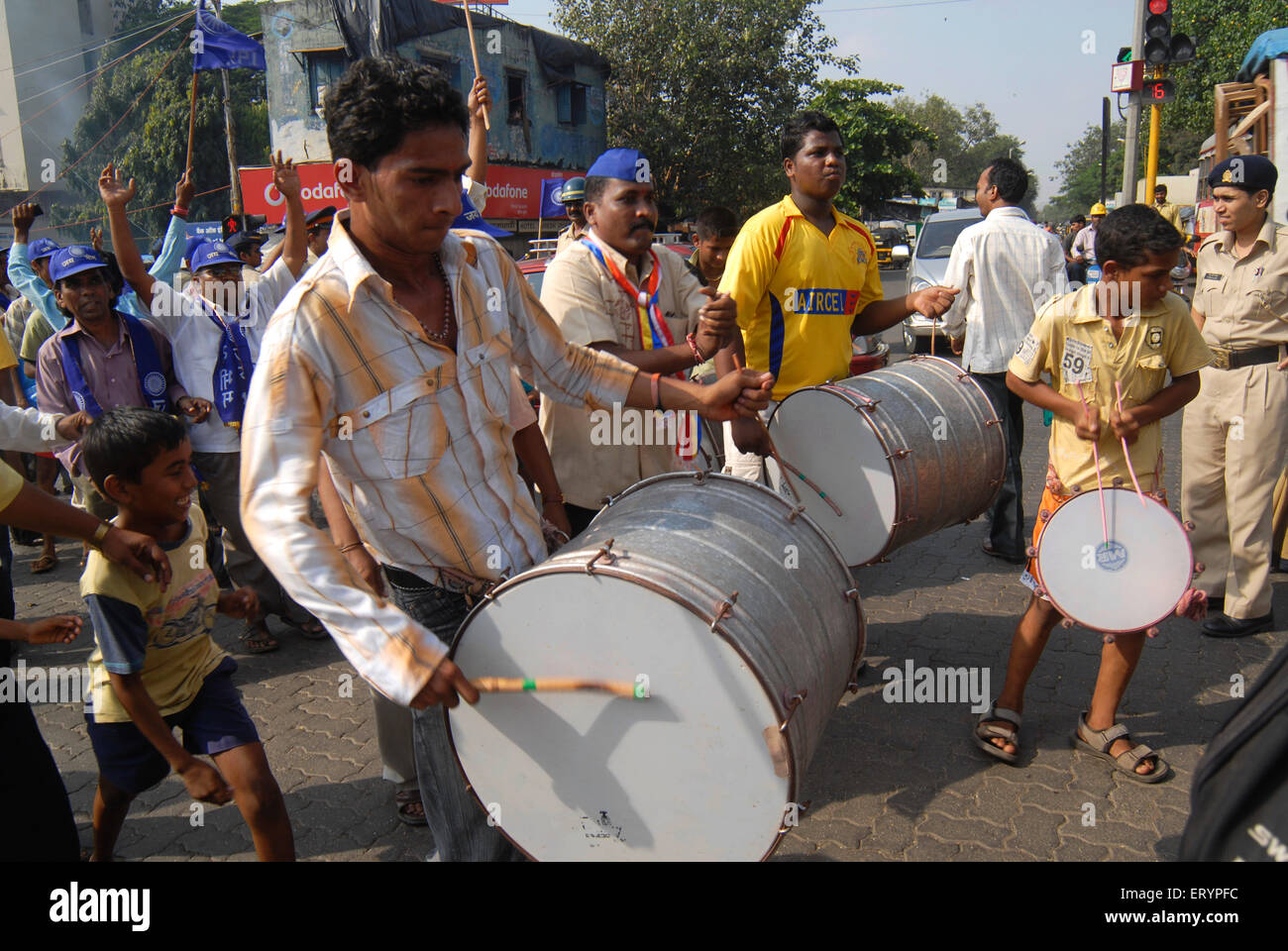 Happy children running car High Resolution Stock Photography and Images ...
