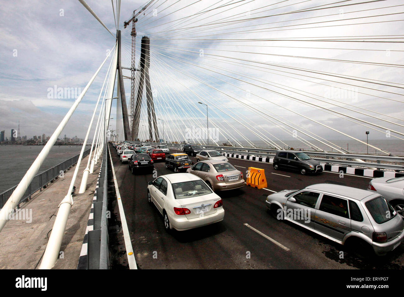 Opening day of Bandra Worli Rajiv Gandhi sea link bridge ; Bombay ...