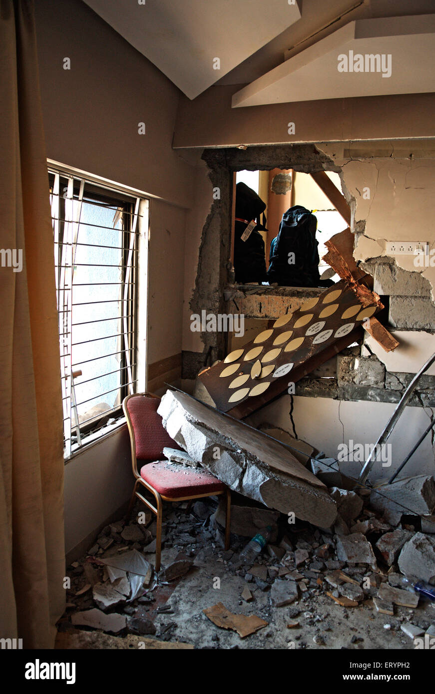 26/11 Mumbai terror attack 2008 , grenade blast , Nariman House ...