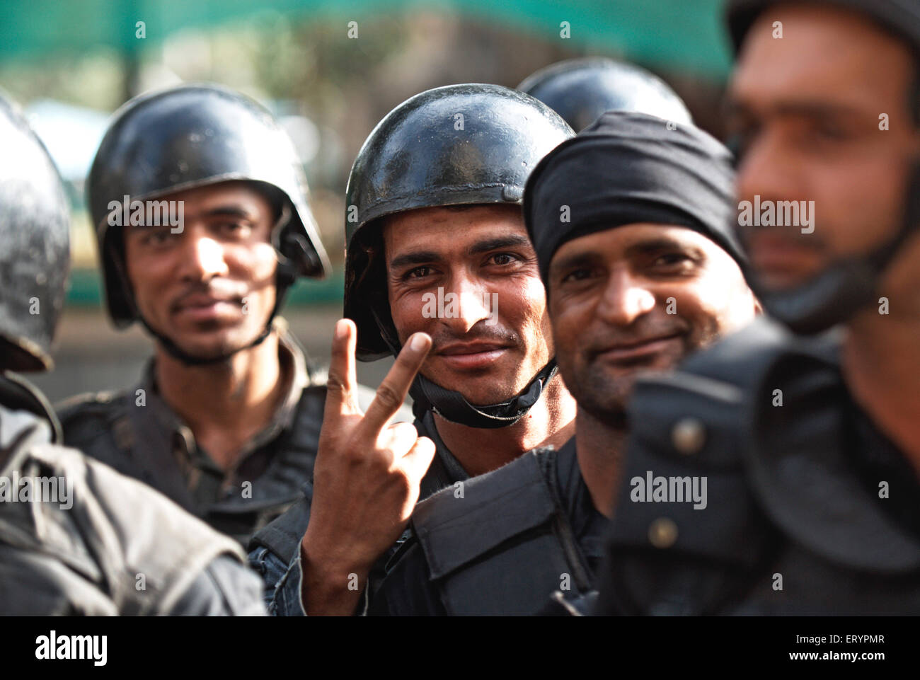 Nsg commando hi-res stock photography and images - Alamy