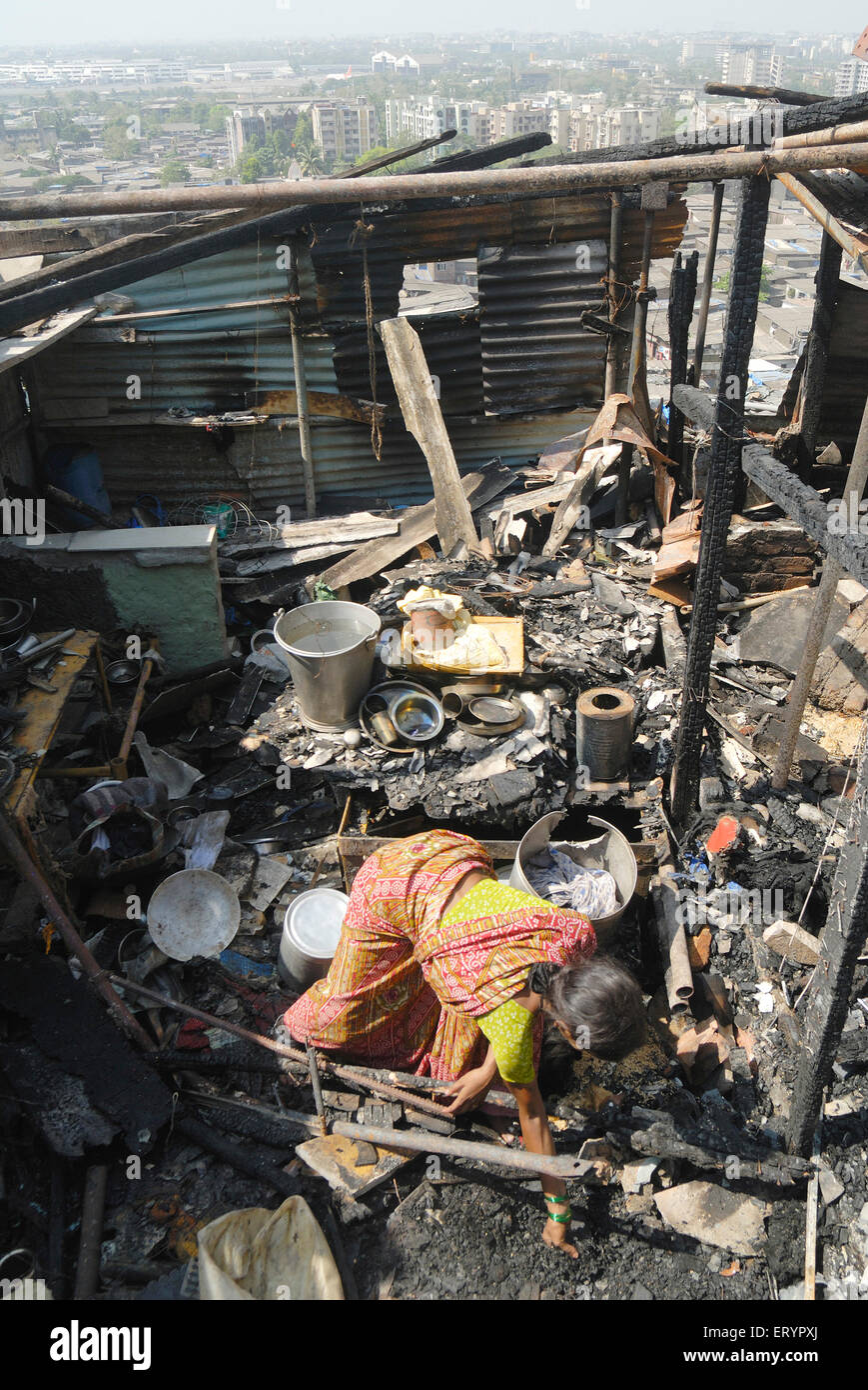 Asalfa slums fire damage , Asalpha slum , Ghatkopar , Bombay , Mumbai ...
