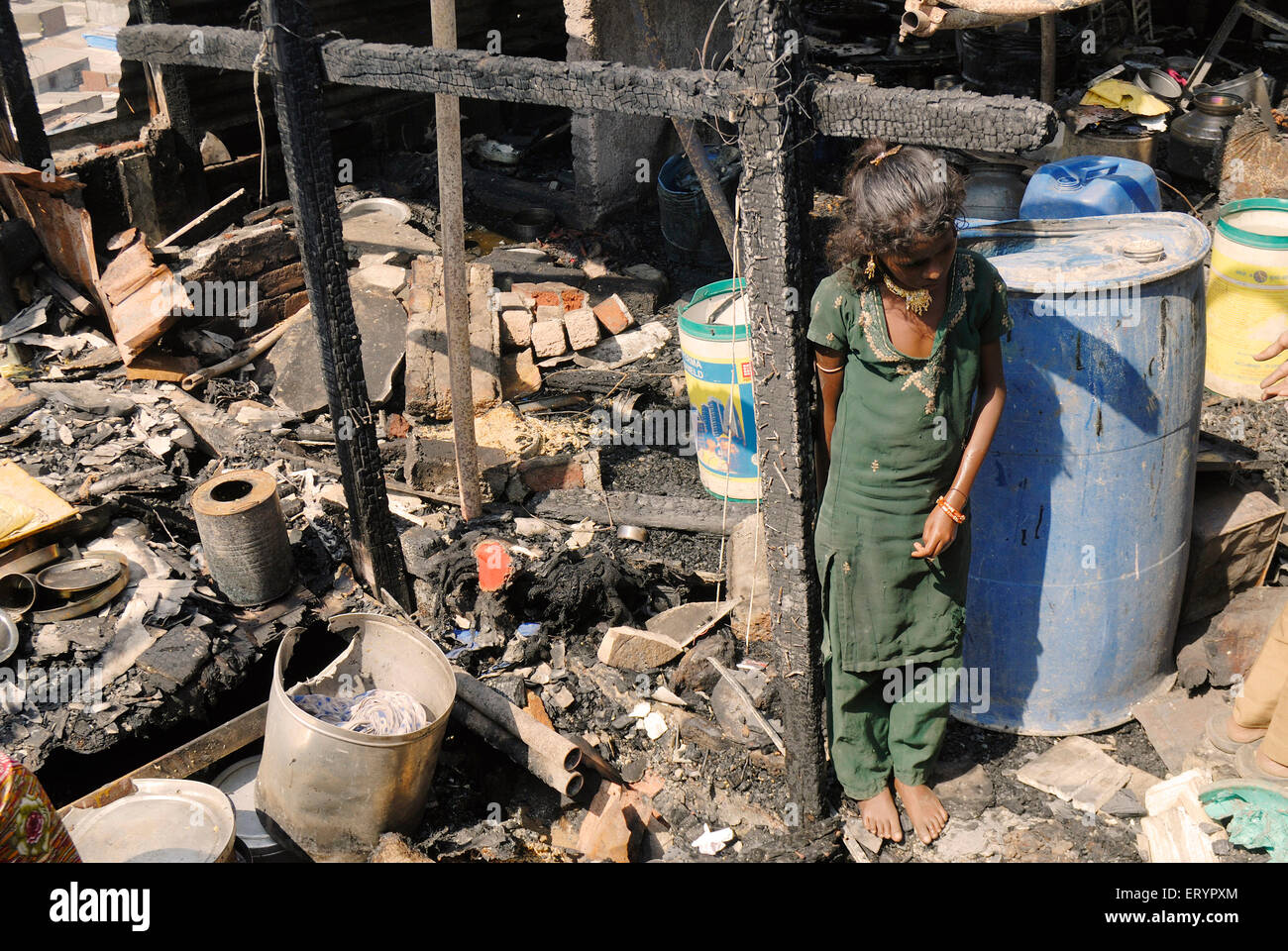 Asalfa slums fire damage , Asalpha slum , Ghatkopar , Bombay , Mumbai ...