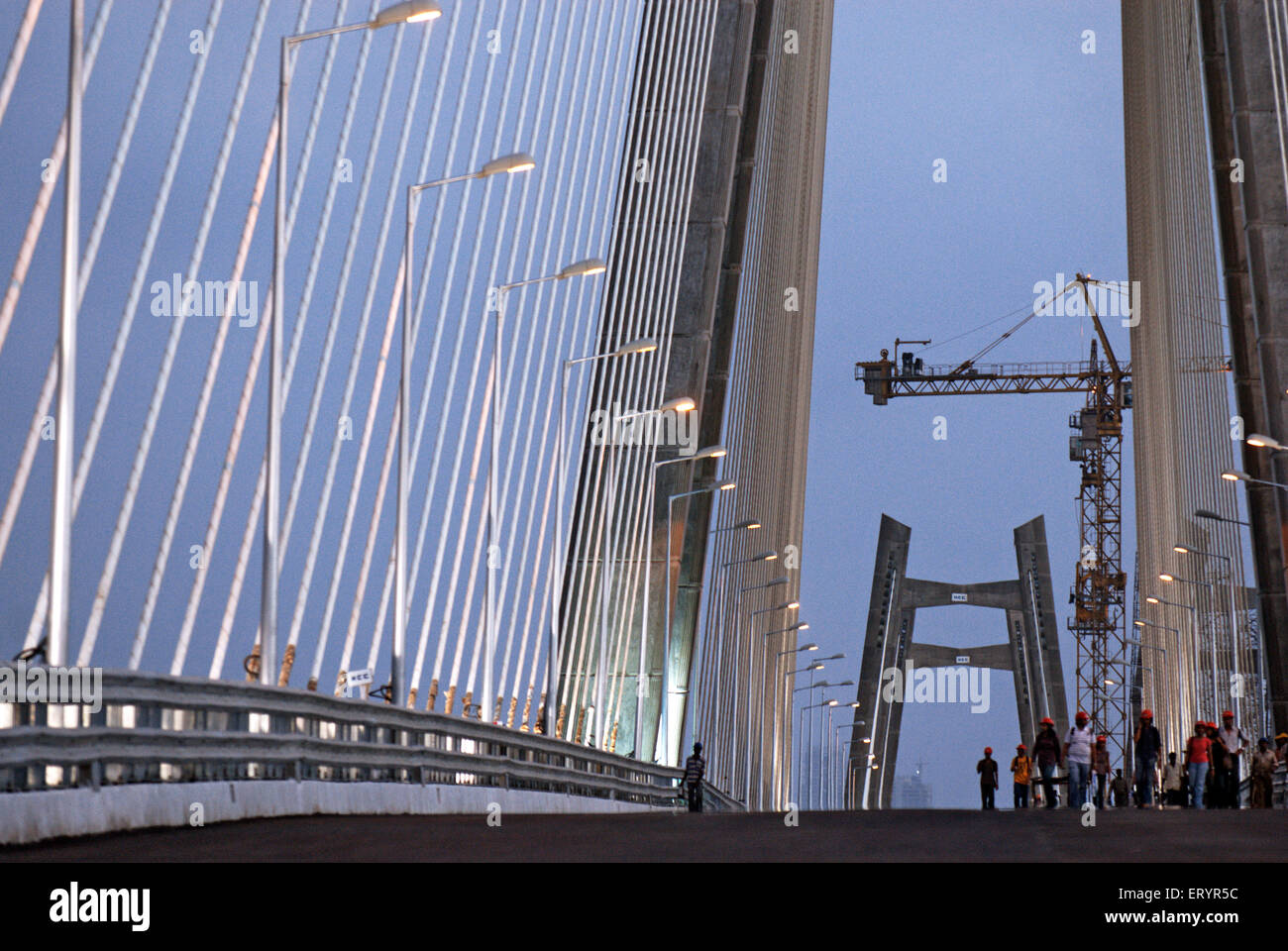 Cables and lampposts , Bandra Worli Rajiv Gandhi Sea Link cable stayed ...