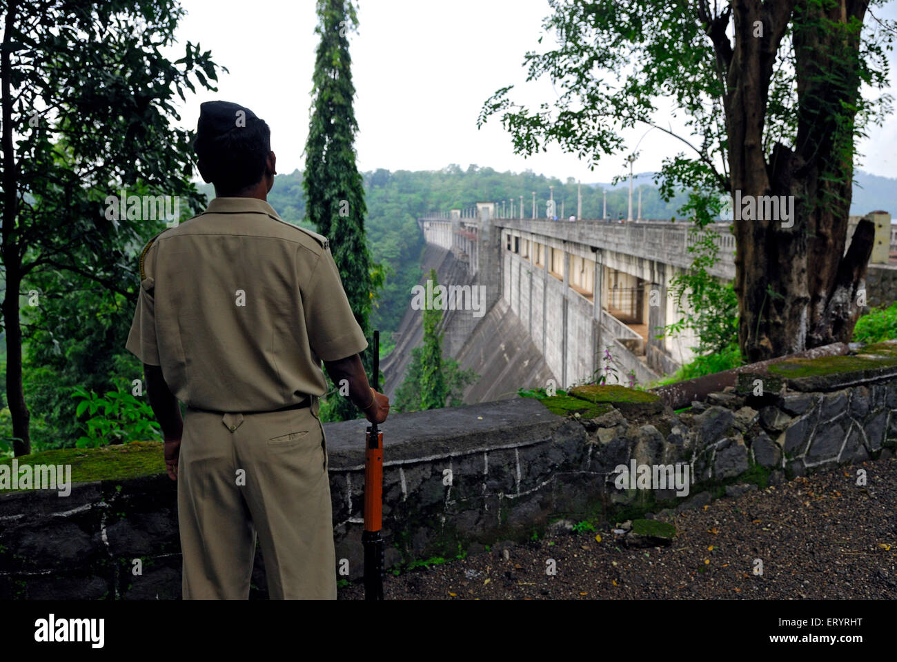 Vaitarna dam hi-res stock photography and images - Alamy