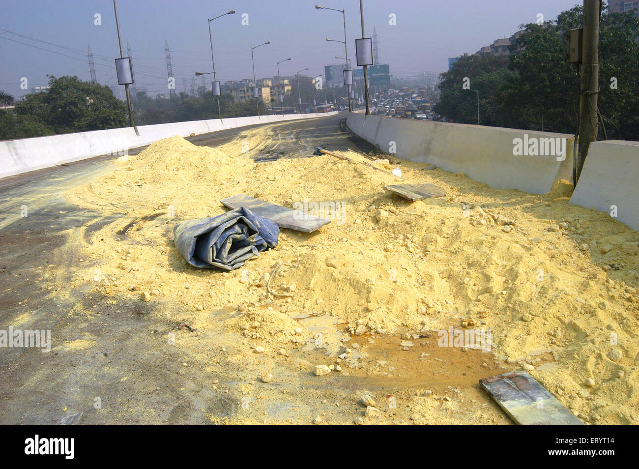Chemical powder scattered on Sion flyover , Bombay , Mumbai ...