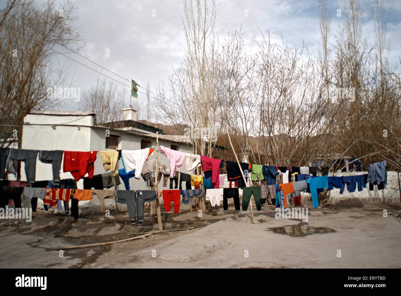Indian clothes drying hi-res stock photography and images - Alamy