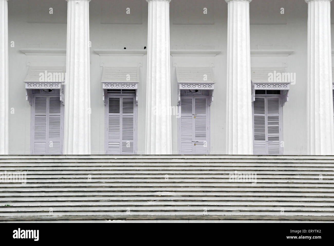 Town Hall , The Asiatic Society , State Central Library , 1804 , Bombay ...